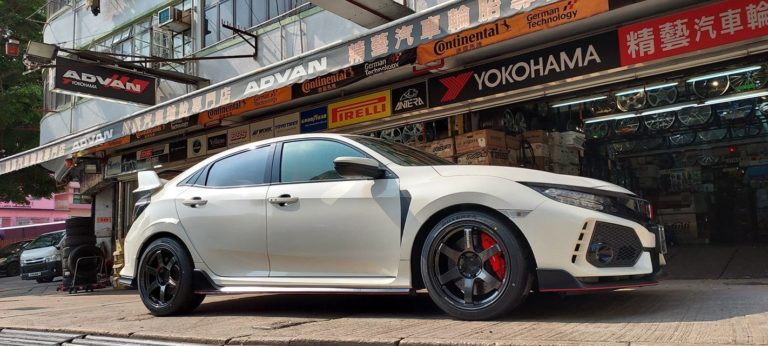Honda Civic Type-R FK8 White Rays Volk TE37 SAGA S-Plus | Wheel Front