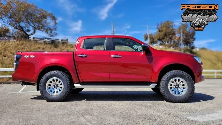 Isuzu D-MAX Red Fuel Off-Road Vector D647 | Wheel Front