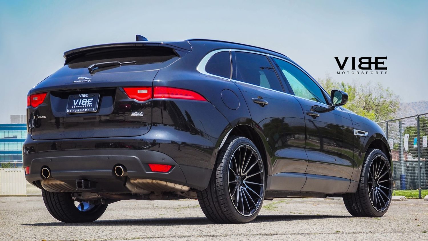 Jaguar F-Pace Black Savini BM16 | Wheel Front