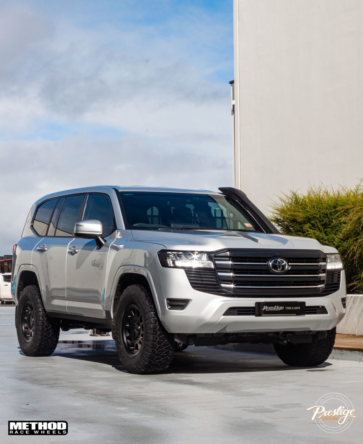 Toyota LandCruiser 300 Series Silver Method 703