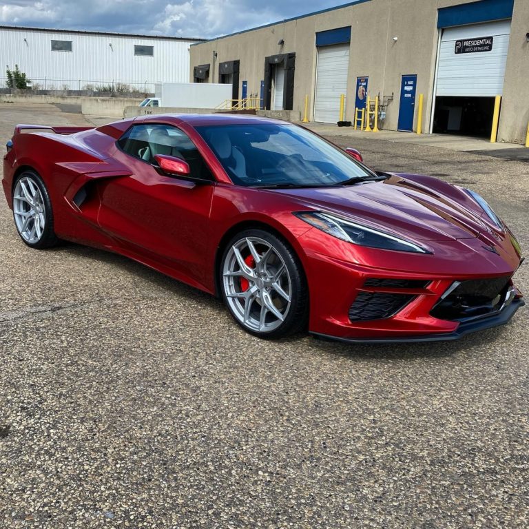 Chevrolet Corvette C8 Stingray Long Beach Red Vossen HF-5