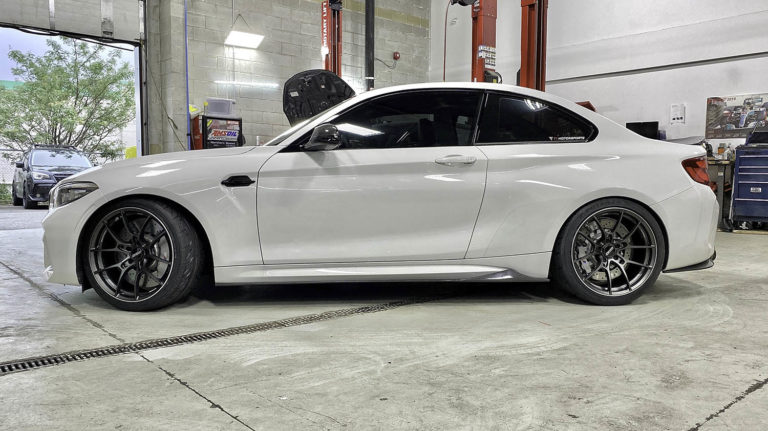 BMW M2 Competition F87 White Rays G025 | Wheel Front