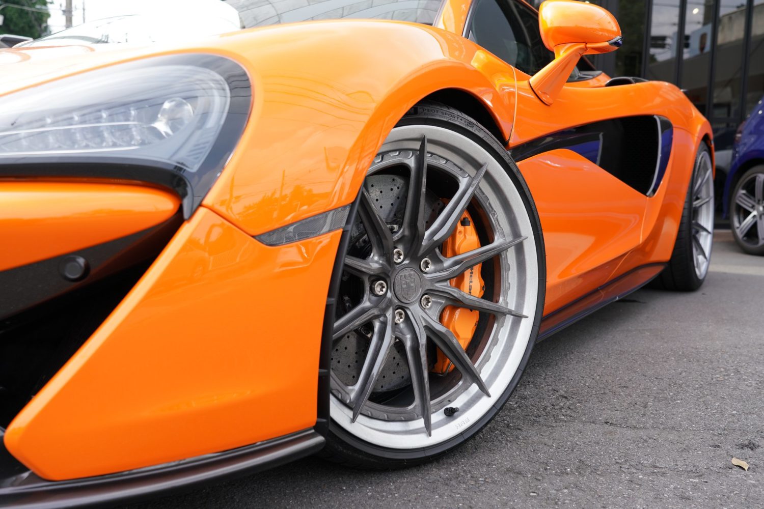 McLaren 570S Orange HRE S104SC | Wheel Front