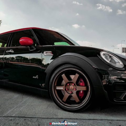 Mini Cooper Clubman R55 Black Rays Volk TE37 | Wheel Front