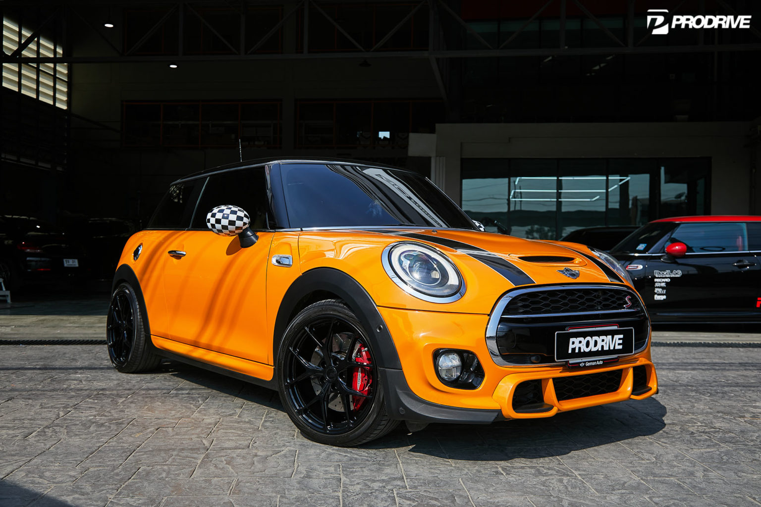 Mini Cooper S Orange BC Forged RZ21 Wheel | Wheel Front