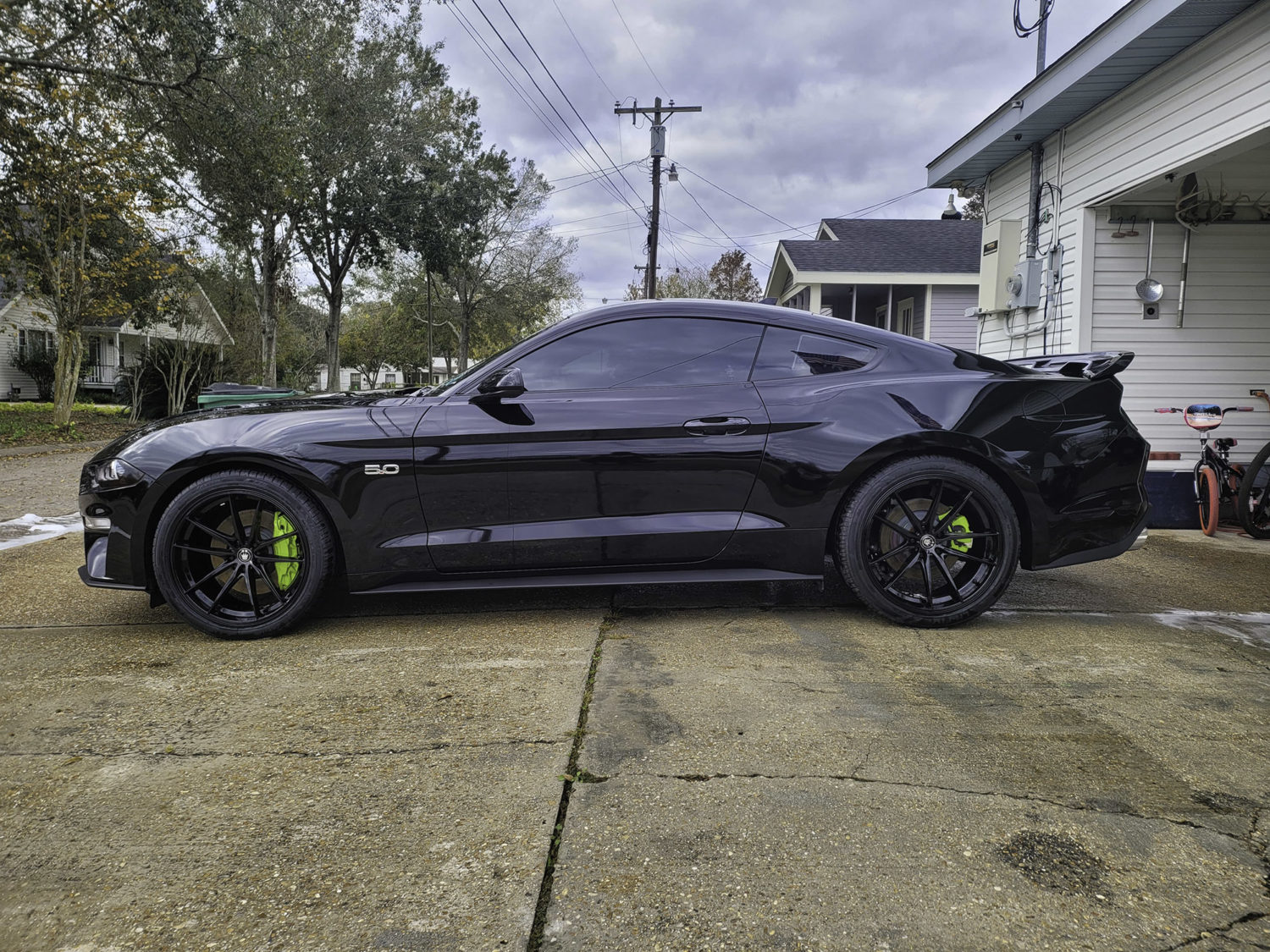 Ford Mustang GT S550 Black Konig Oversteer | Wheel Front