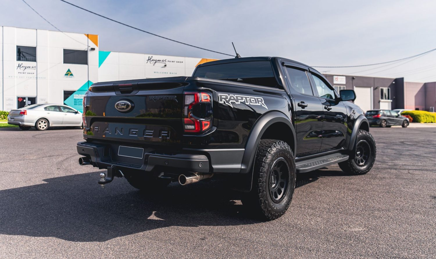 Ford Ranger Raptor Next-Gen Black Method 305 NV | Wheel Front
