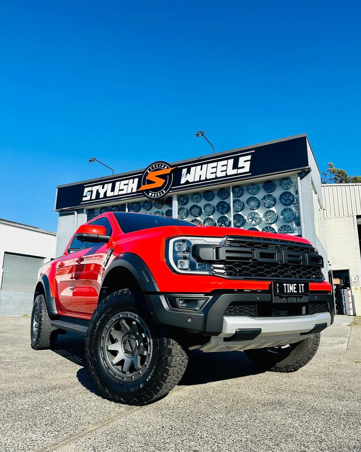 Ford Ranger Raptor Next-Gen Red Method 317 | Wheel Front