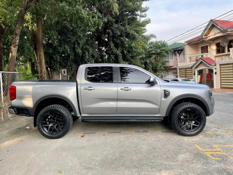 Ford Ranger Next-Gen Silver Fuel Off-Road Flux FC854MX | Wheel Front