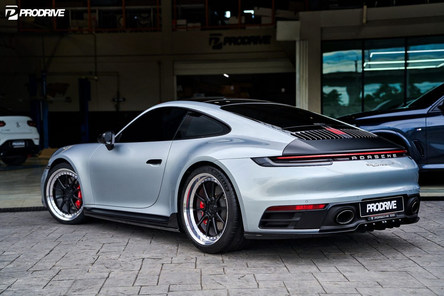 Porsche 911 Carrera 4S 992 Silver BC Forged LE10 | Wheel Front