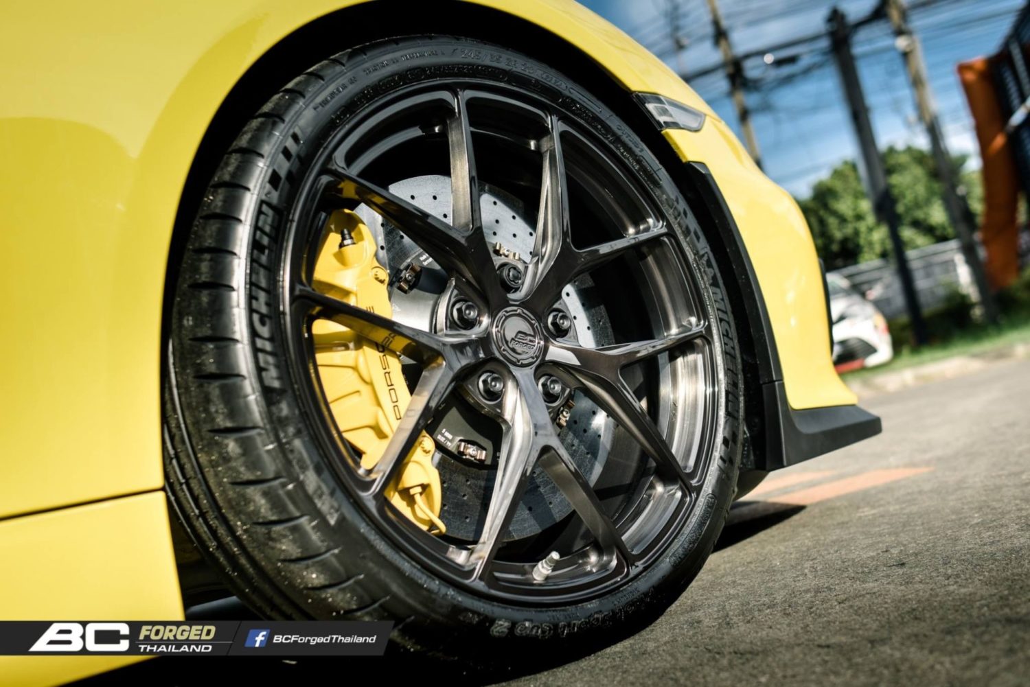 Porsche Cayman 981 GT4 Yellow BC Forged RZ21 | Wheel Front
