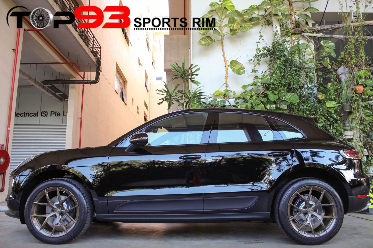 Porsche Macan Black BC Forged KLS02 | Wheel Front