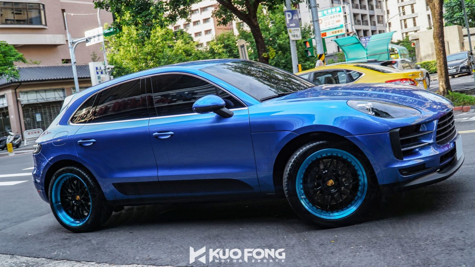 Porsche Macan S Blue BC Forged LE81 | Wheel Front