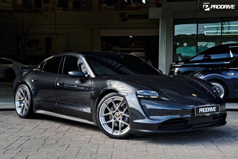 Porsche Taycan Grey BC Forged HCS02S | Wheel Front