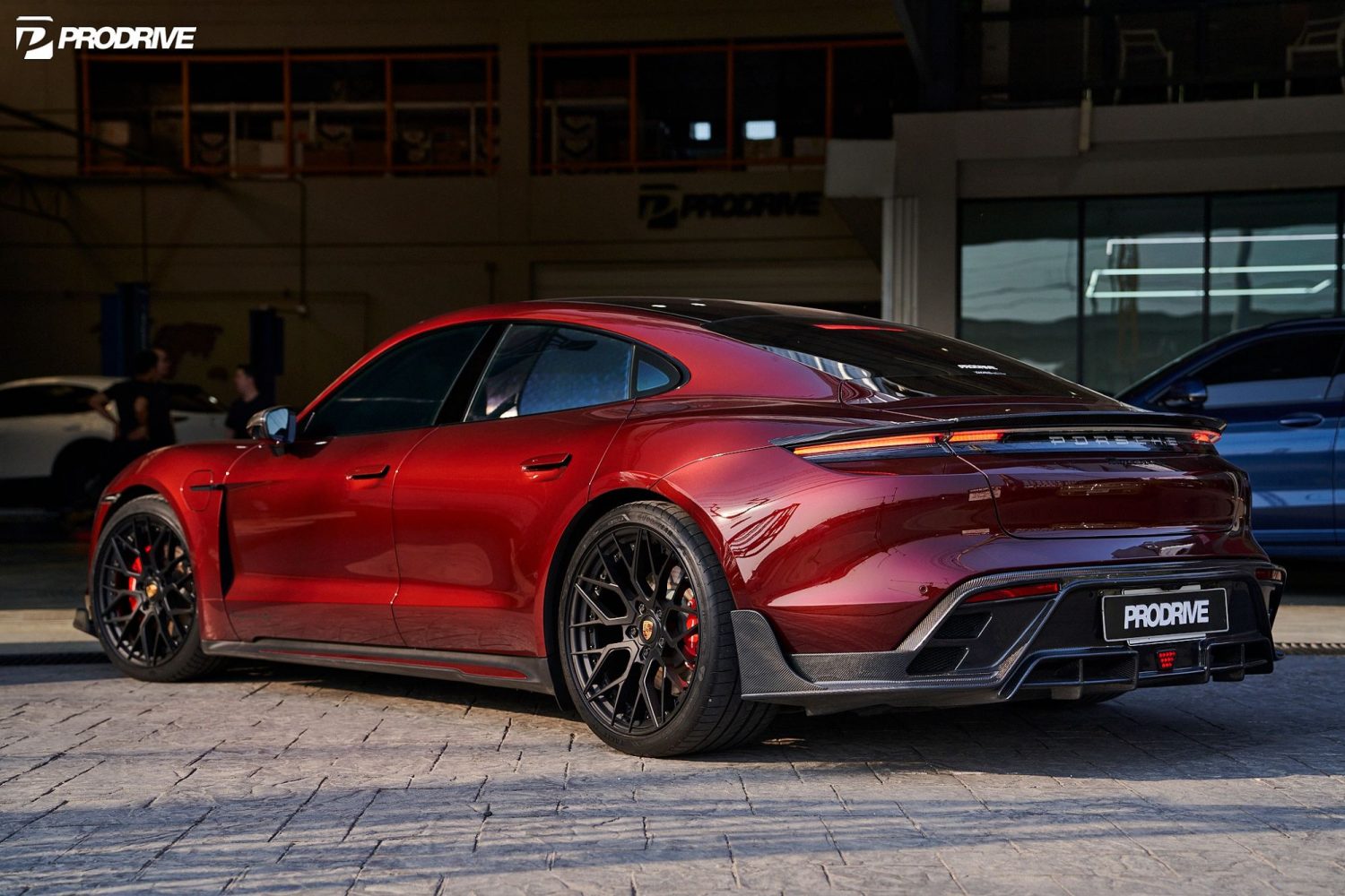 Porsche Taycan Burgundy BC Forged HCA192S | Wheel Front