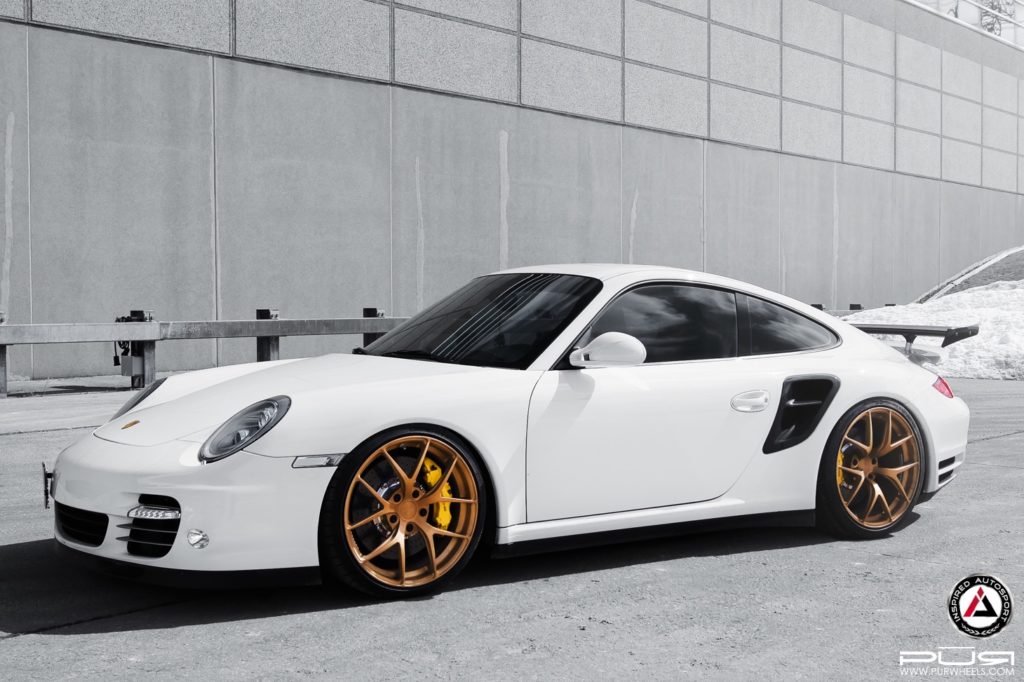 Porsche 911 Turbo 997 White PUR 4OUR | Wheel Front