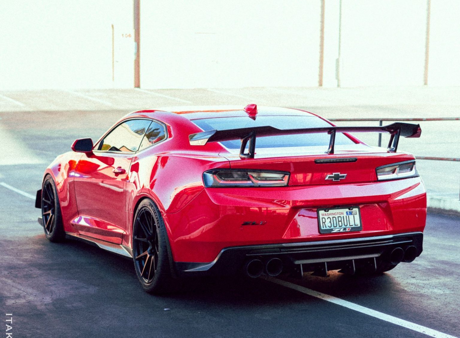 Chevrolet Camaro ZL1 6th Gen Red Forgeline GA1R Open Lug | Wheel Front