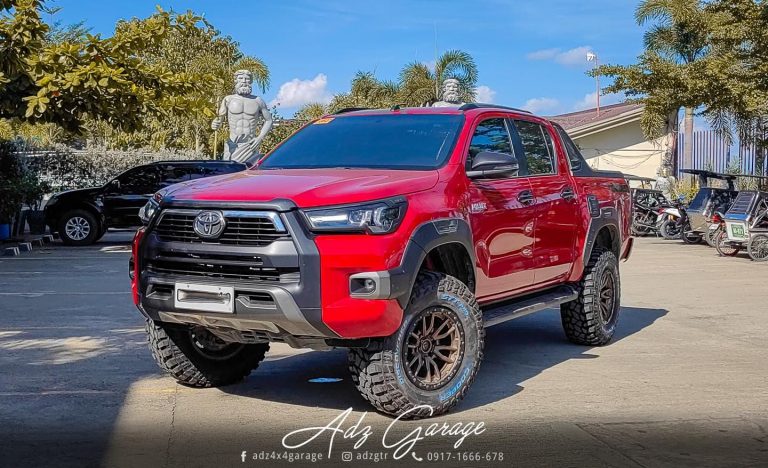 Toyota Hilux Red Fuel Off-Road Rebel 6 D681 | Wheel Front