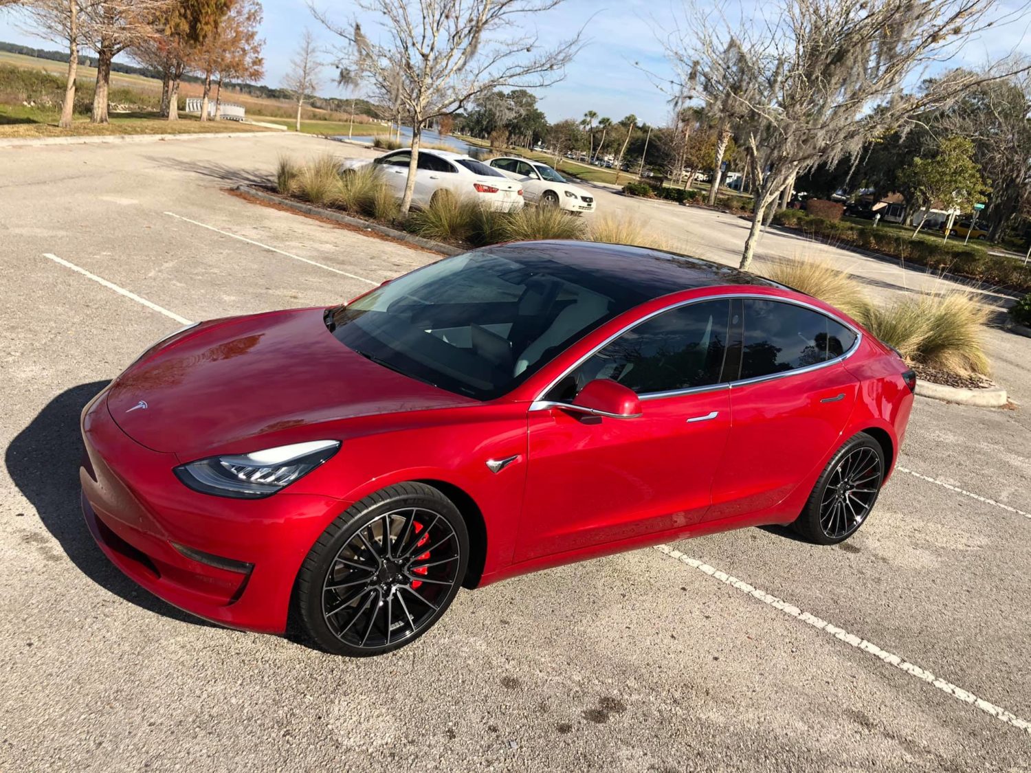 Tesla Model 3 Red Savini BM16 | Wheel Front