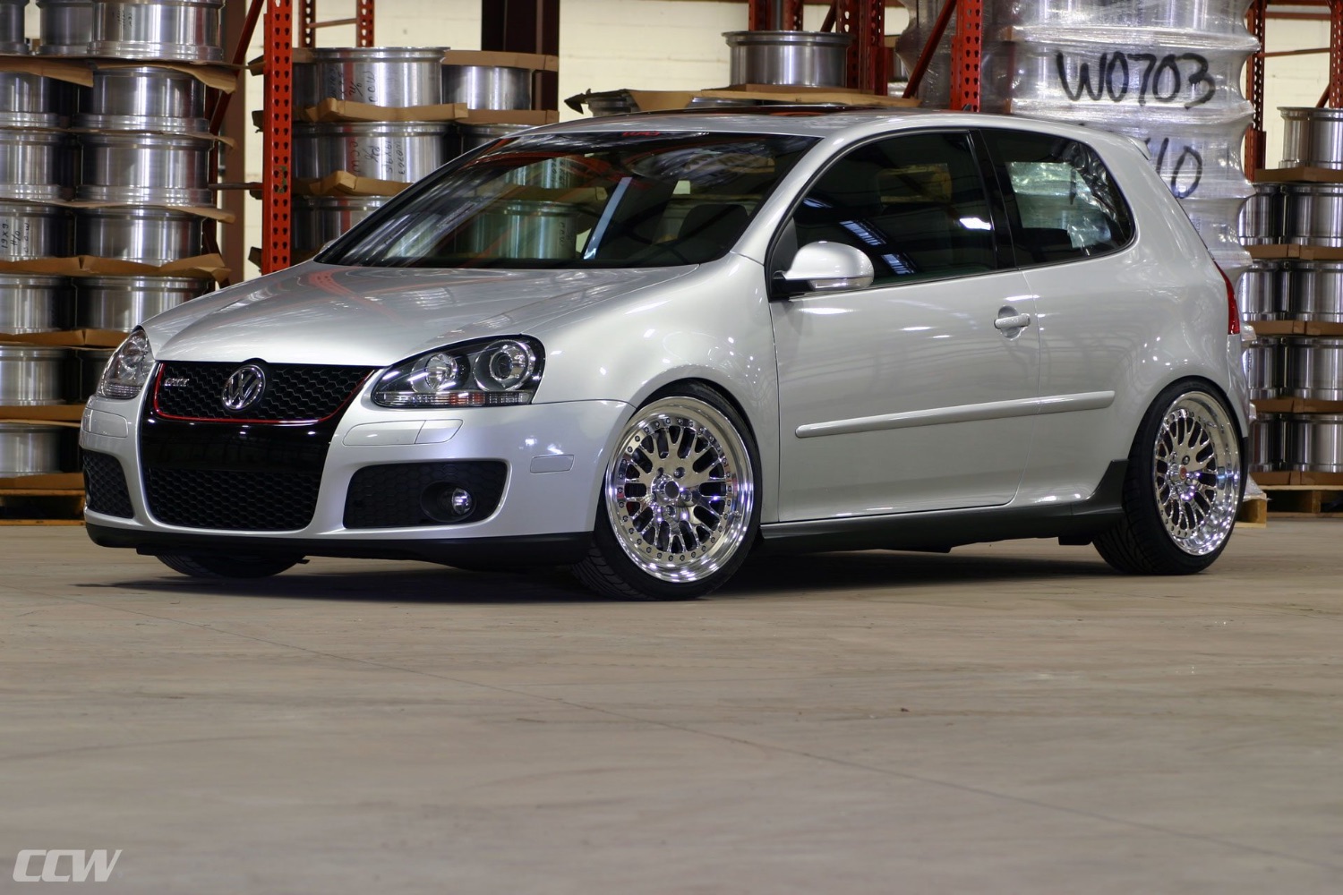 Volkswagen Golf GTI V Silver CCW Classic Wheel Wheel Front Volkswagen Golf GTI V Silver CCW Classic Wheel Wheel Front