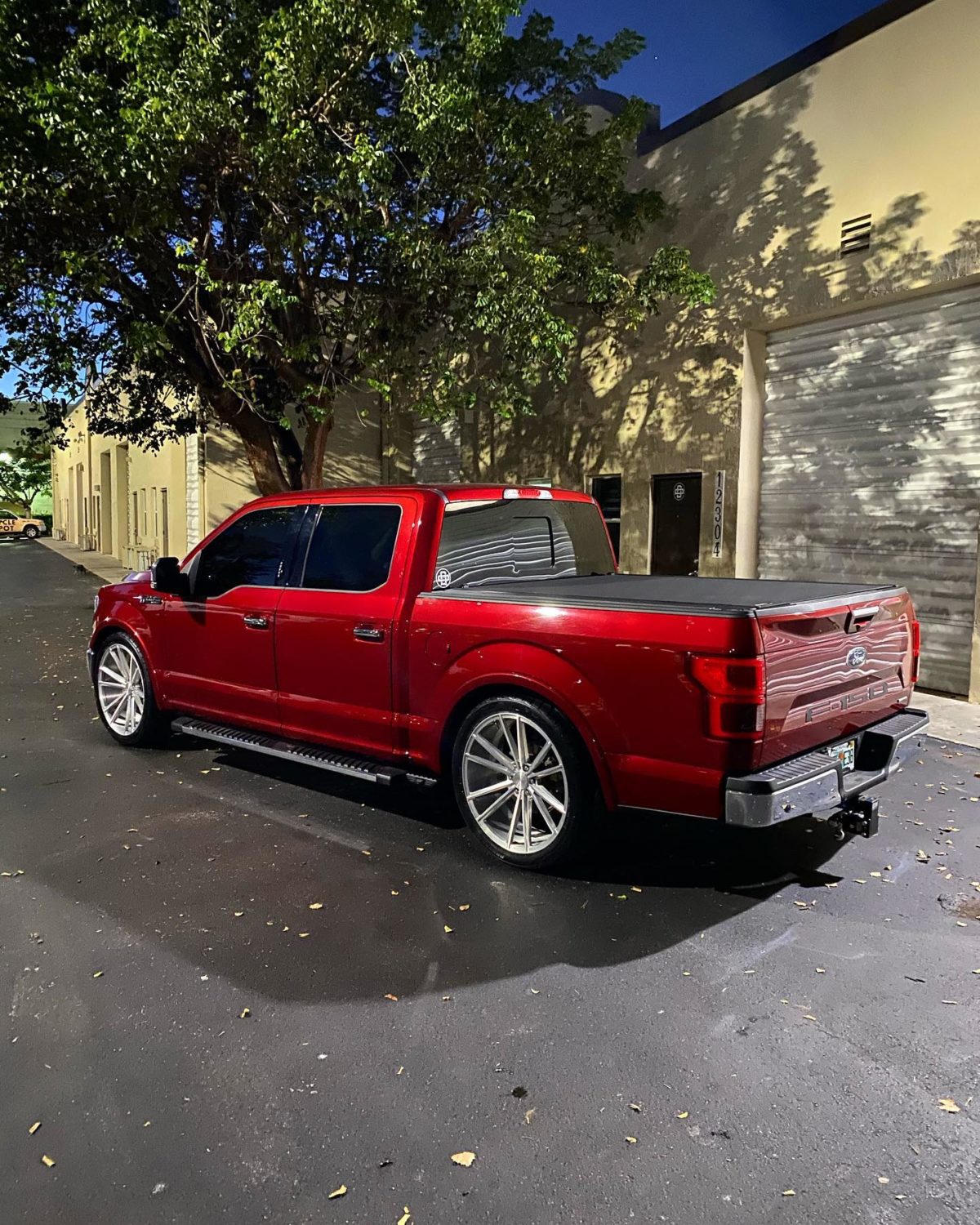 Ford F-150 Ruby Red Velgen VFT12 | Wheel Front