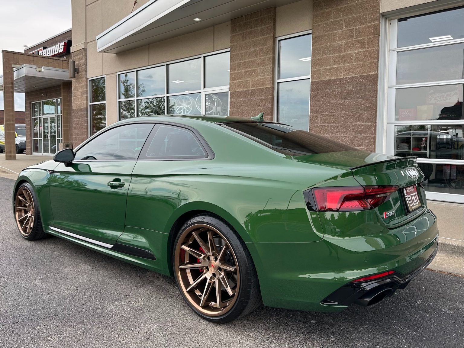 Audi RS5 B9 Green Ferrada CM2 | Wheel Front
