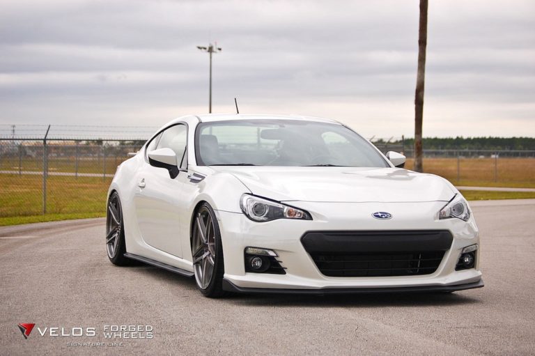 Subaru BRZ White Velos S1 | Wheel Front