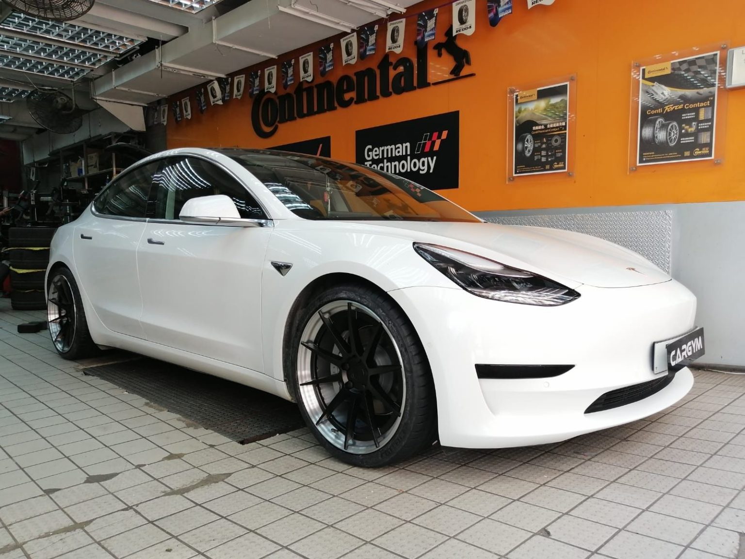 Tesla Model 3 White BC Forged HC010 | Wheel Front
