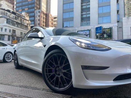 Tesla Model 3 White Enkei PFM1 | Wheel Front