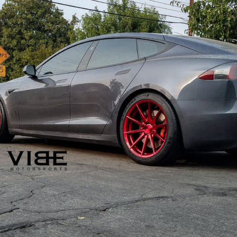 Tesla Model S P100D Grey with Red Rohana RFX1 | Wheel Front