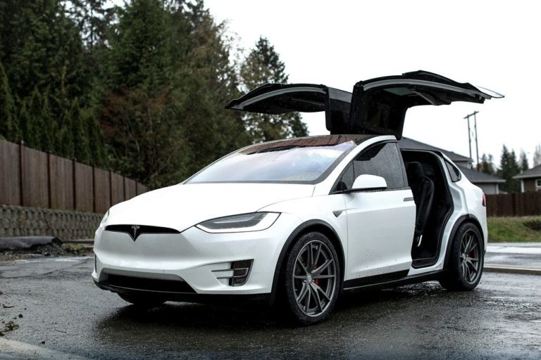 Tesla Model X White HRE S104 | Wheel Front