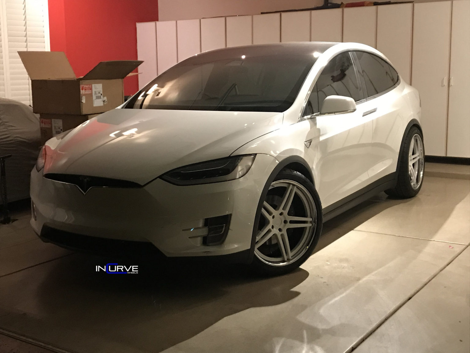 Tesla Model X White Incurve FS-5 | Wheel Front
