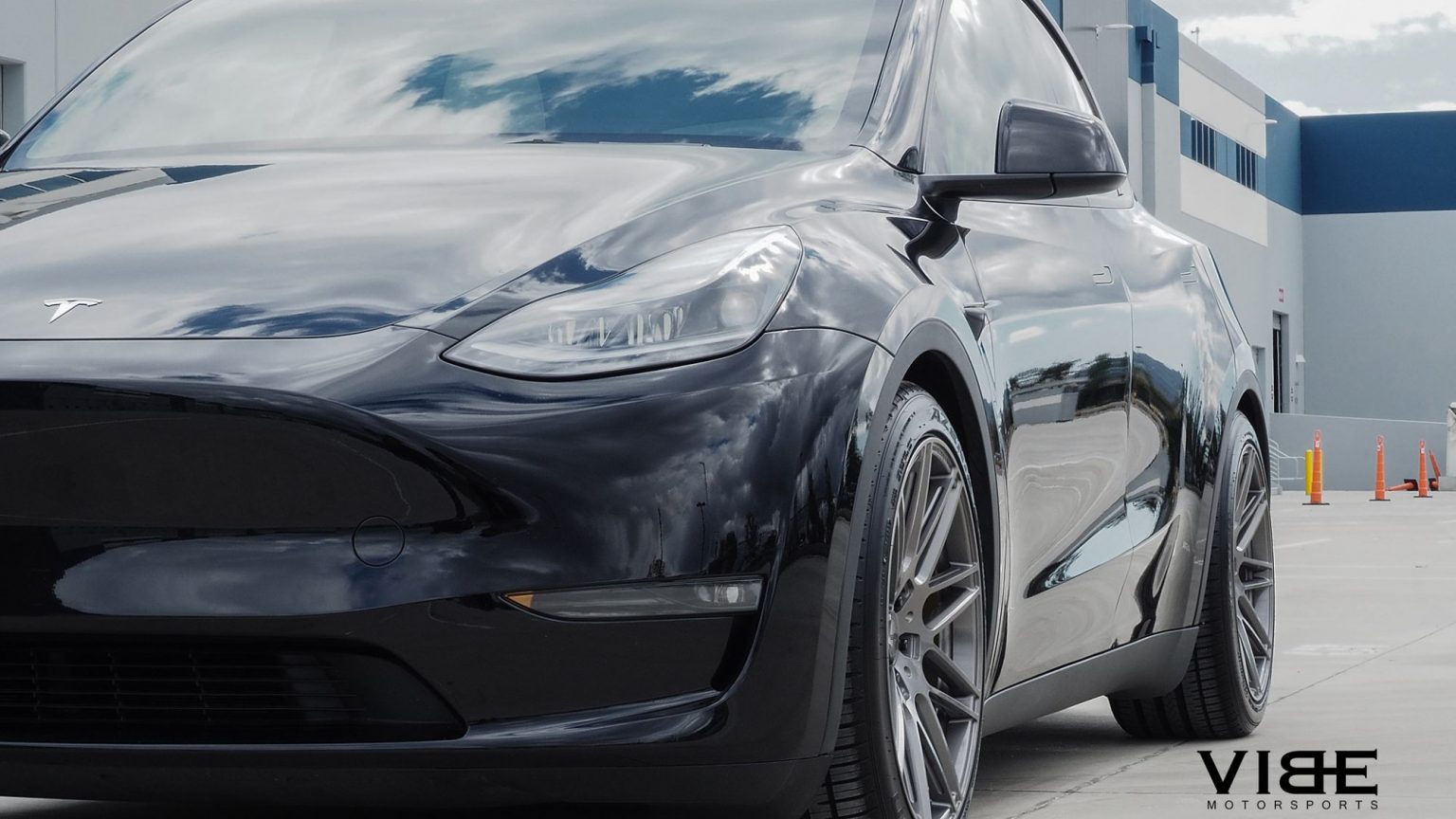 Tesla Model Y Black Velgen VF9 | Wheel Front