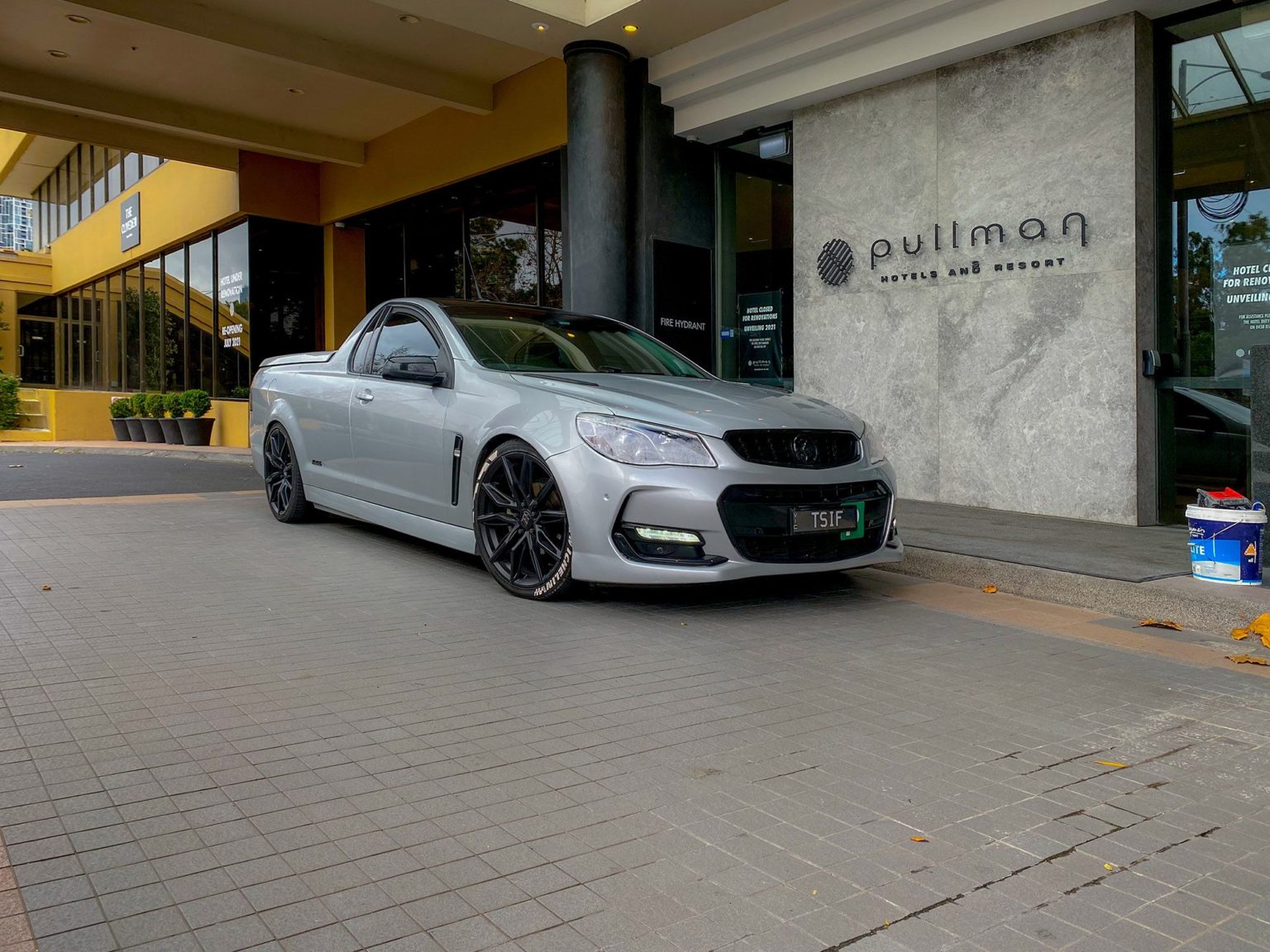 Holden Commodore VF Ute Silver Hussla Medusa | Wheel Front