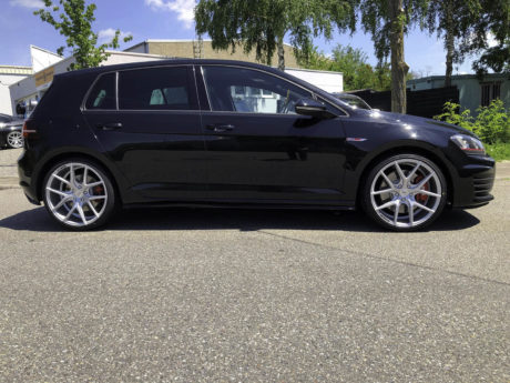 Volkswagen Golf GTI Mk7 Black Z Performance ZP.09 | Wheel Front