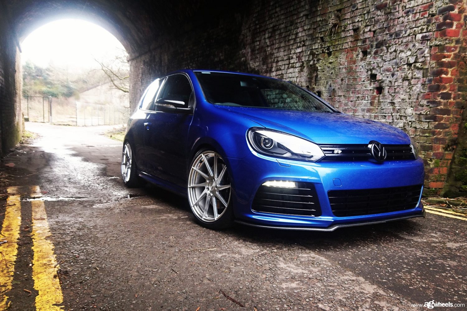 Volkswagen Golf R VI Blue Avant Garde M621 | Wheel Front