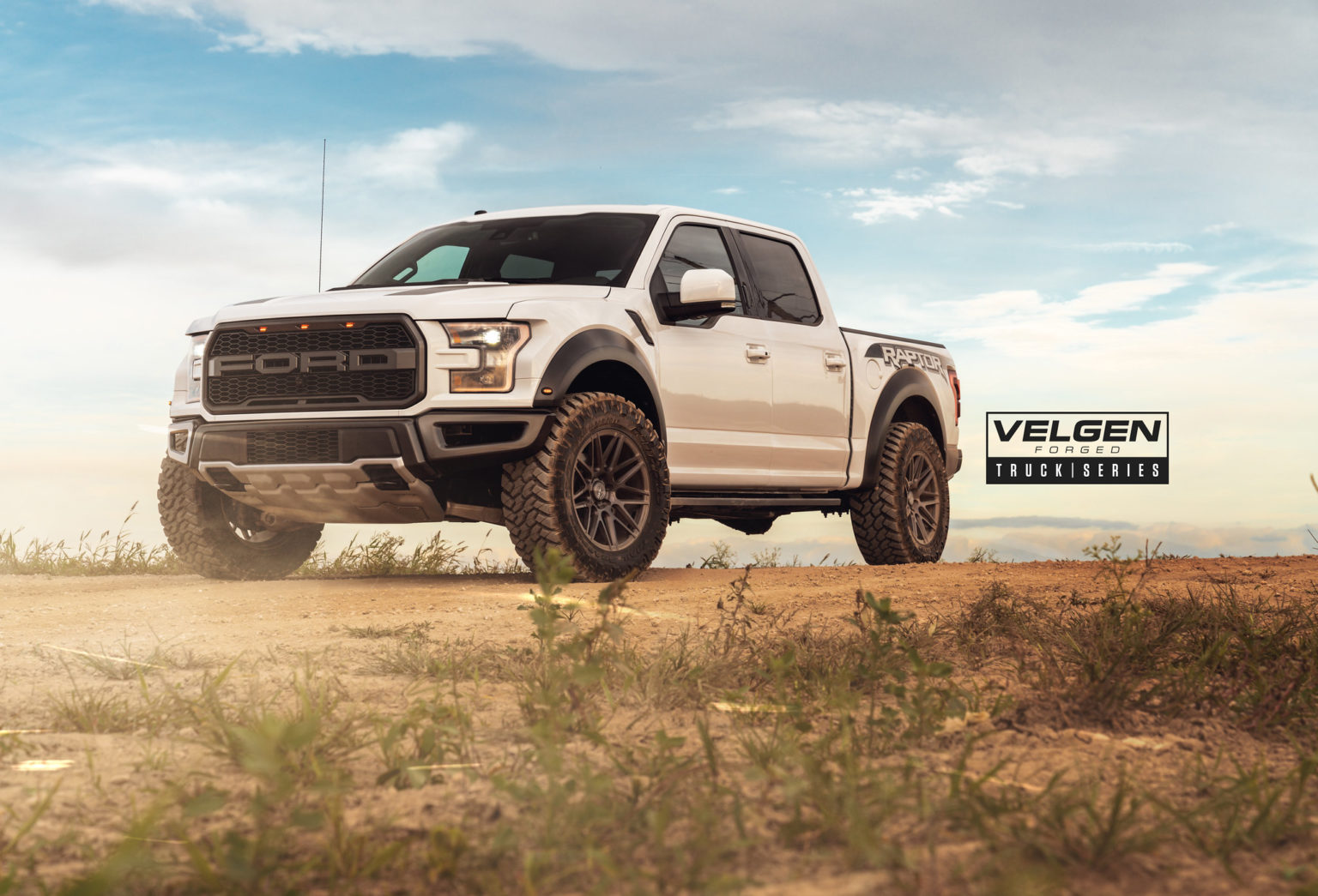 Ford F-150 Raptor White Velgen VFT9 | Wheel Front