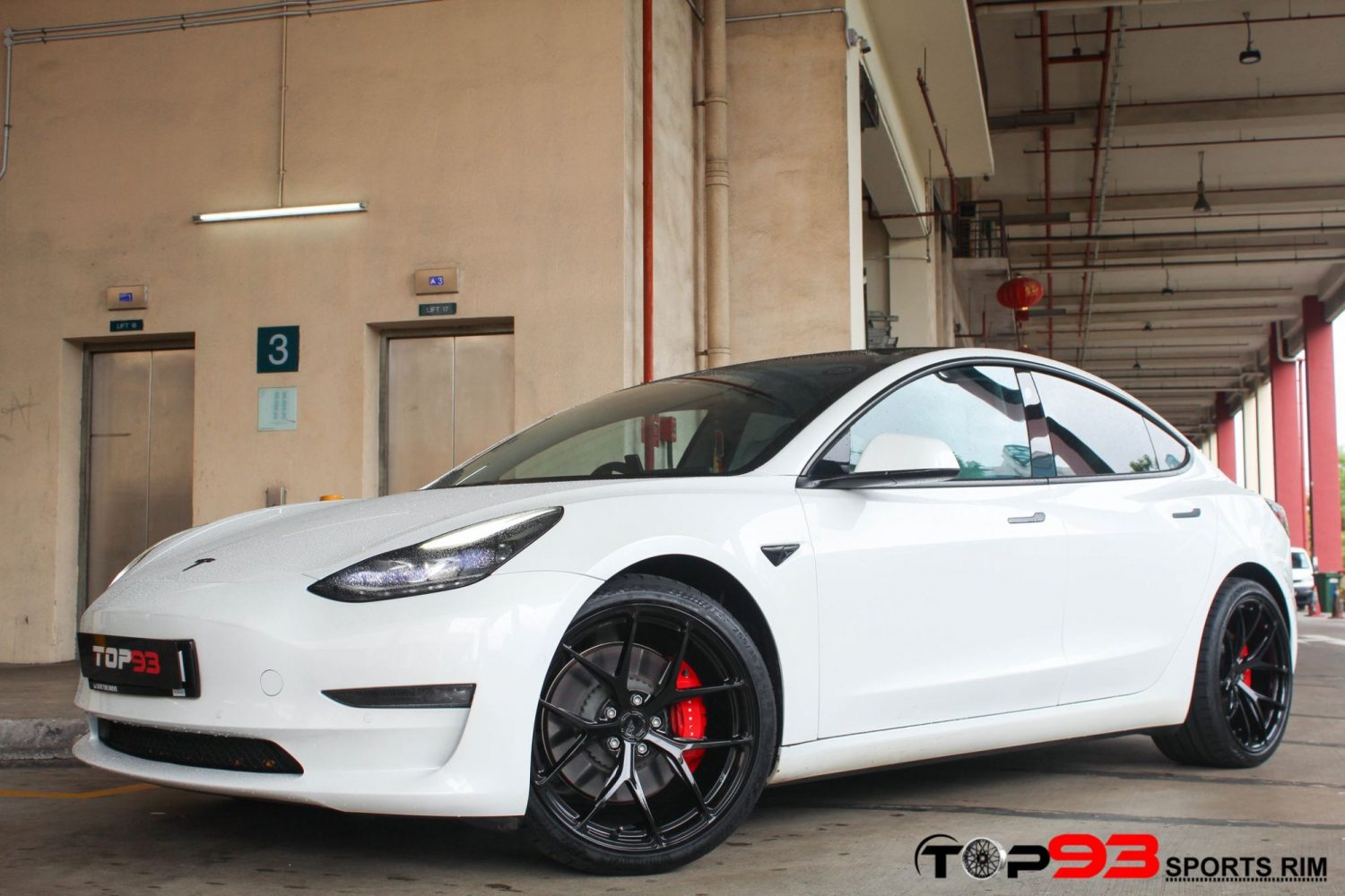Tesla Model 3 White BC Forged RZ21 | Wheel Front