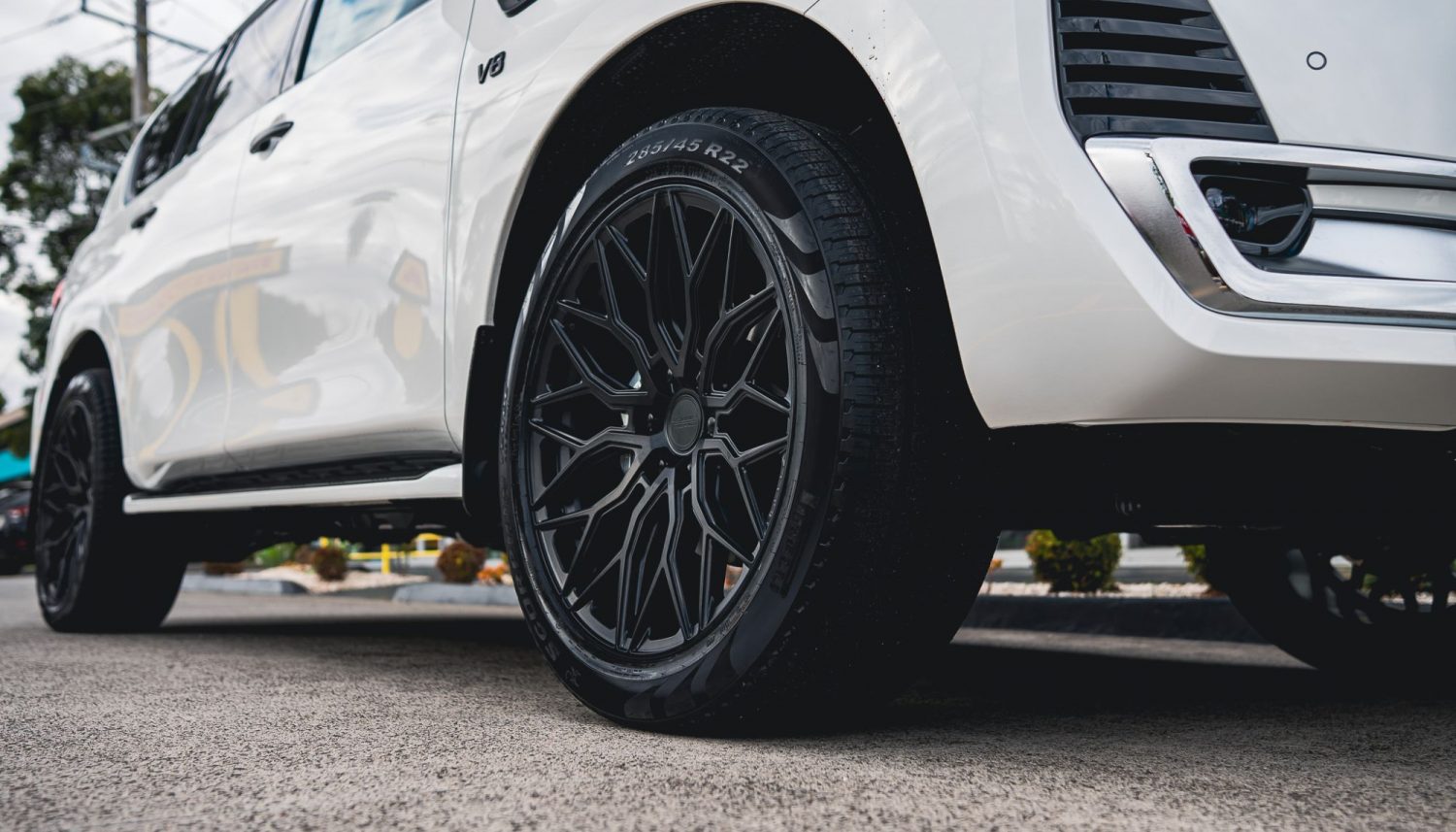 Nissan Patrol Y62 White Vossen HF6-3 | Wheel Front